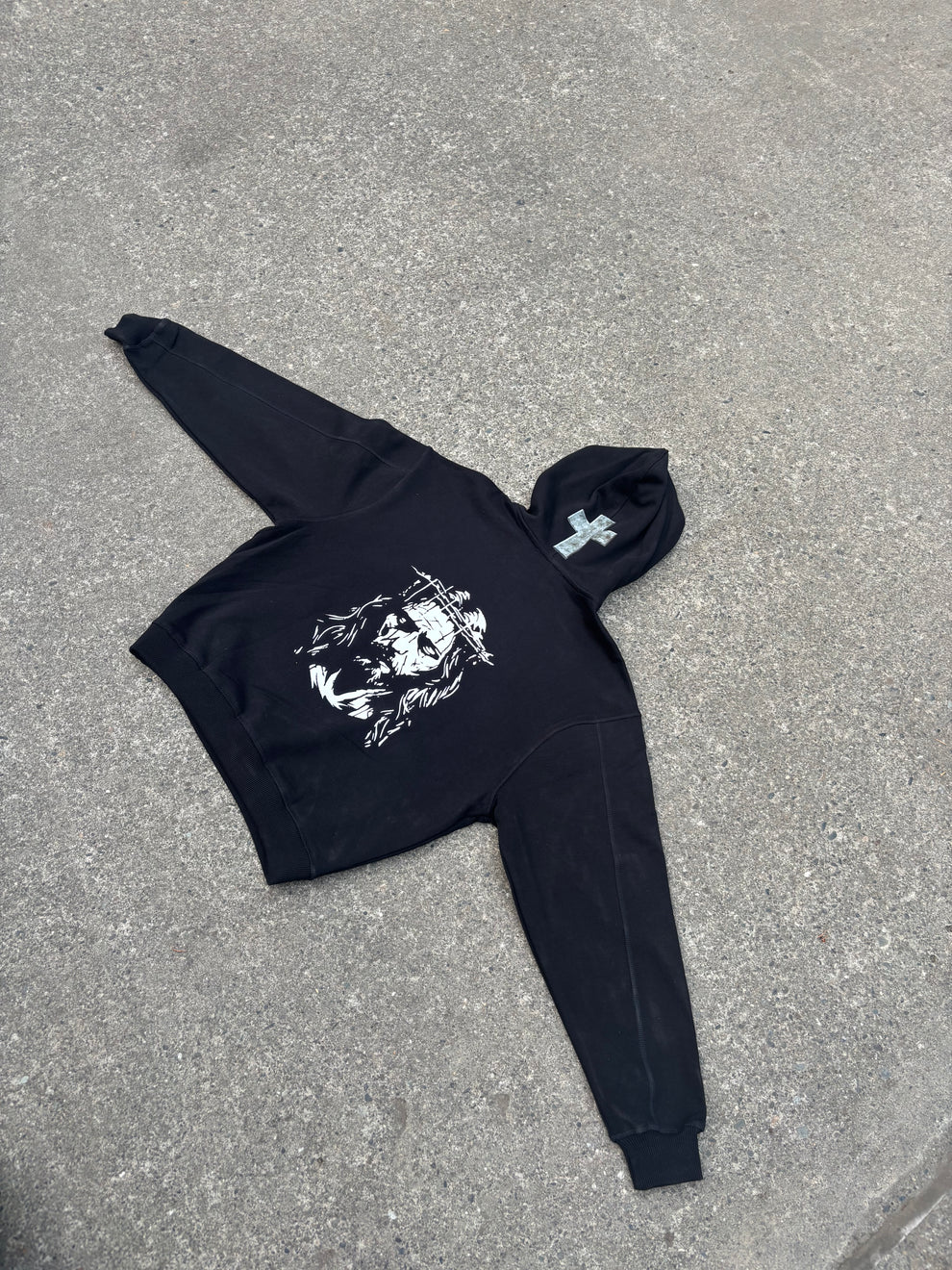 14 OZ Black Urban Hoodie – Holy Threadz